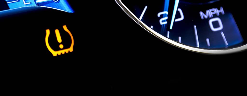 TPMS Light and Cold Weather | Les Schwab