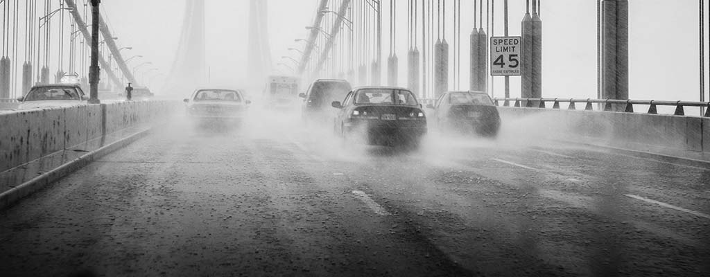 10 Safety Tips for Driving in the Rain | Les Schwab