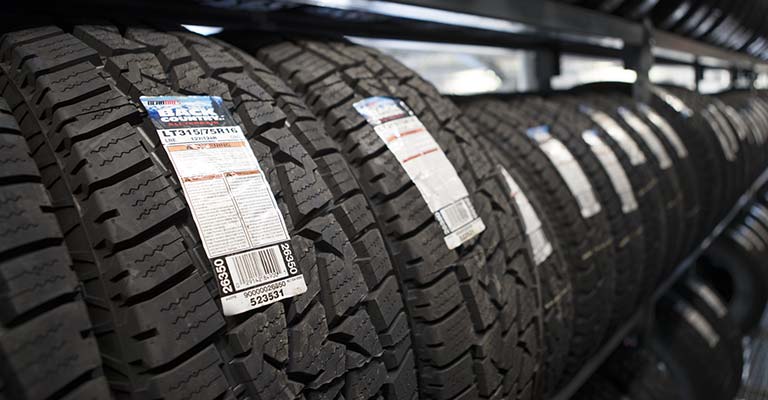 How To Tell If You Need New Tires - Les Schwab