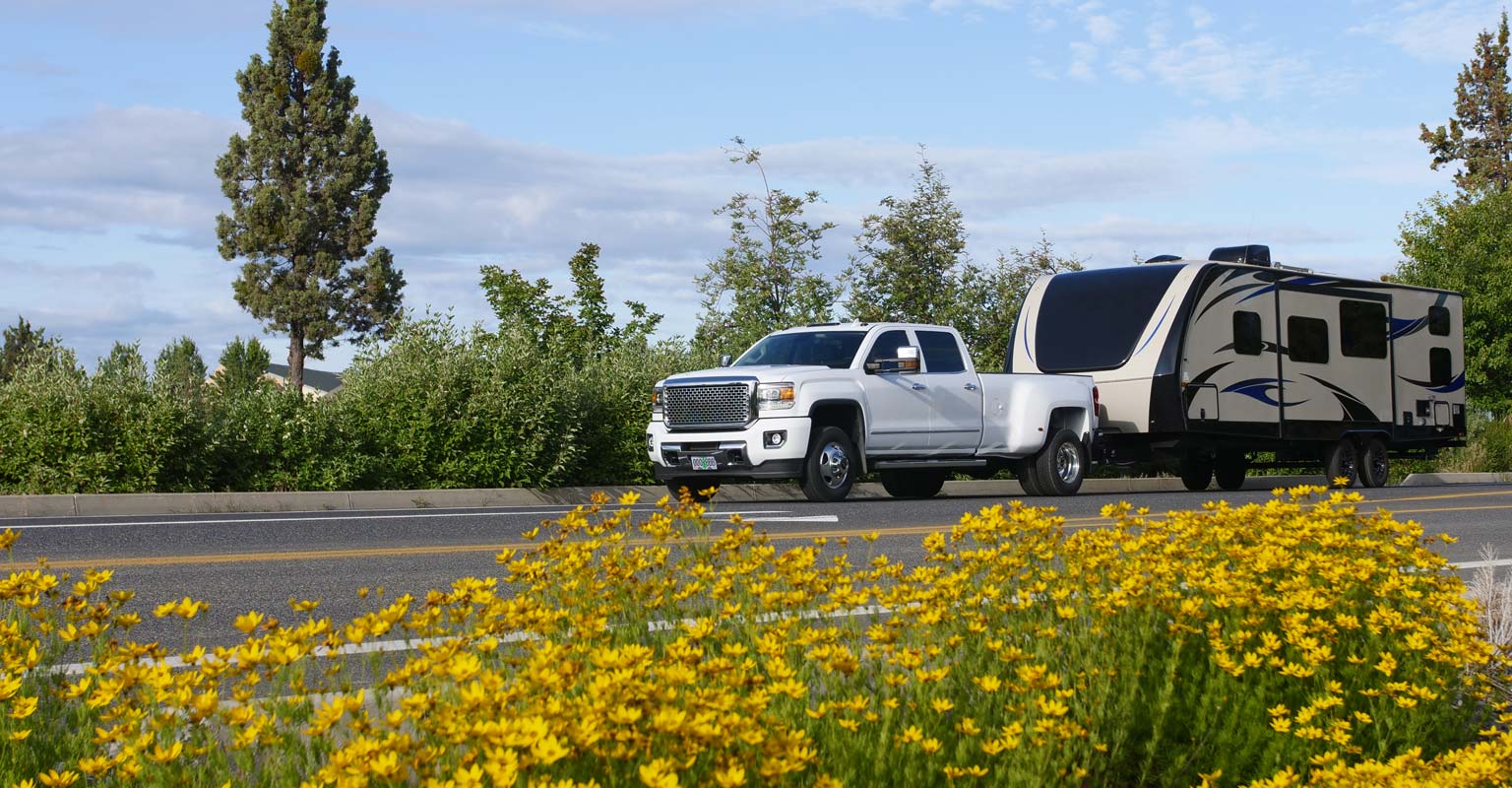 How To Choose the Best Tires for Your Trailer