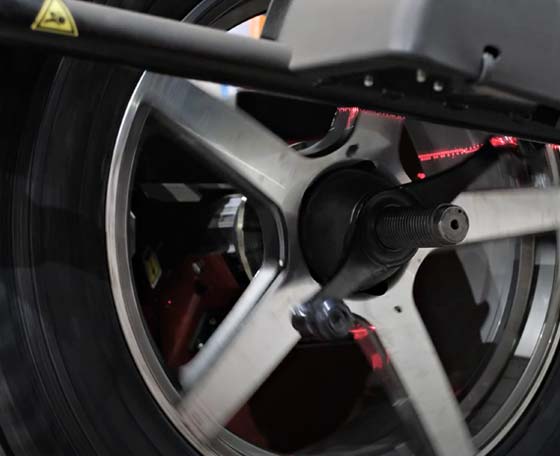 Custom Wheels and Rims Services Near You | Les Schwab