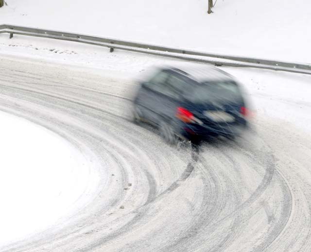 Winter Driving Tips: How to Drive in Snow - Les Schwab
