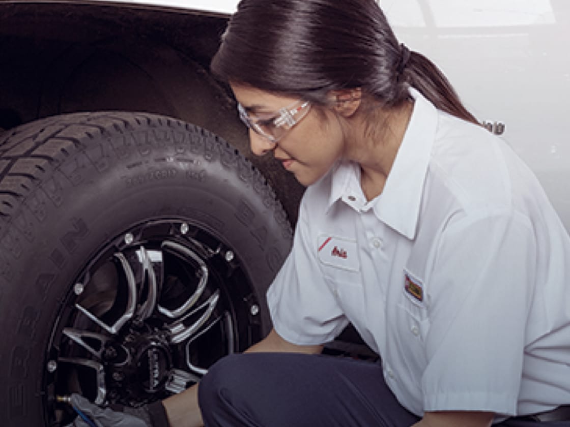 About Us | Local Tires & Service Centers - Les Schwab